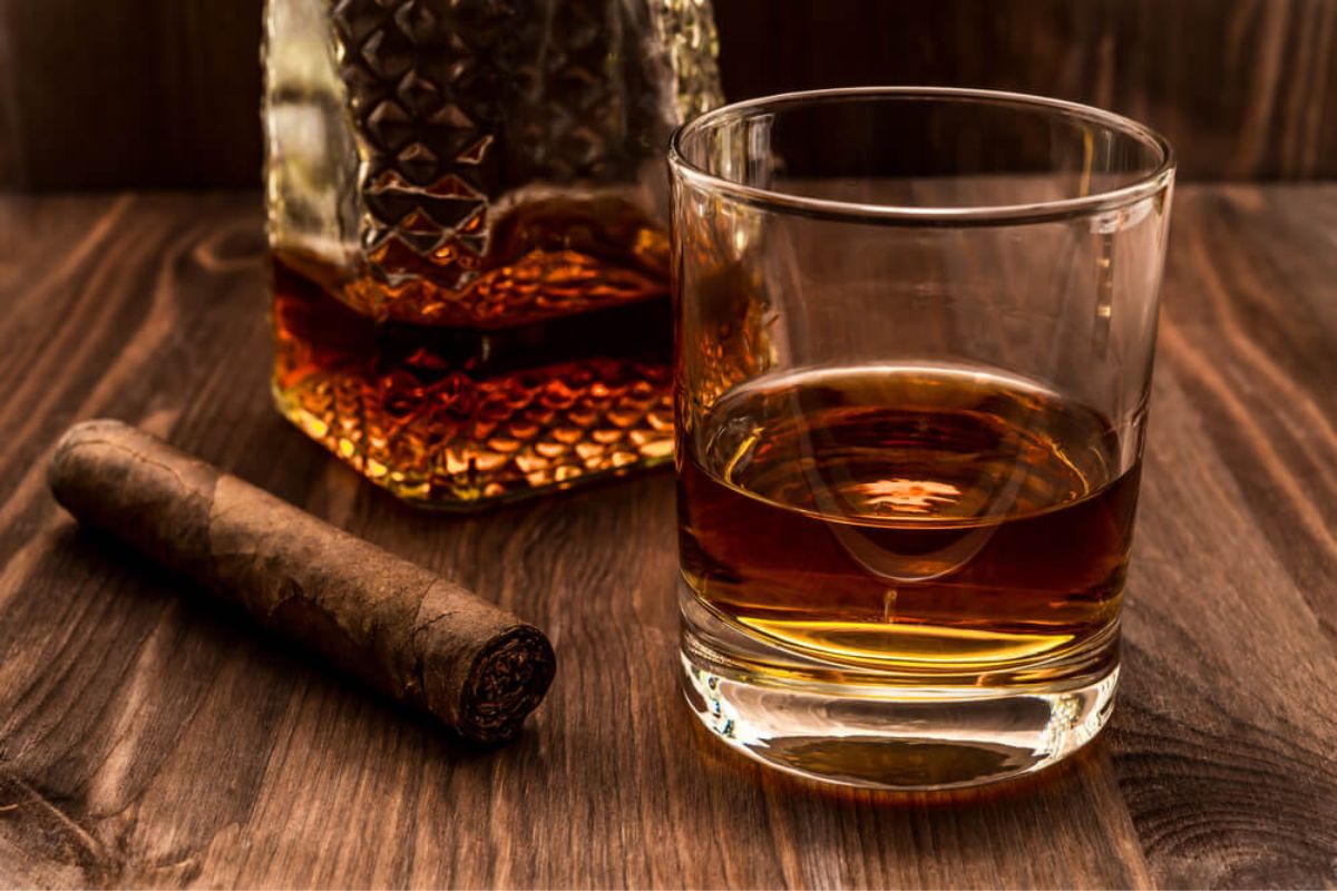 Bourbon vs Rye Whiskey: The Main Differences – Whiskey and Whisky
