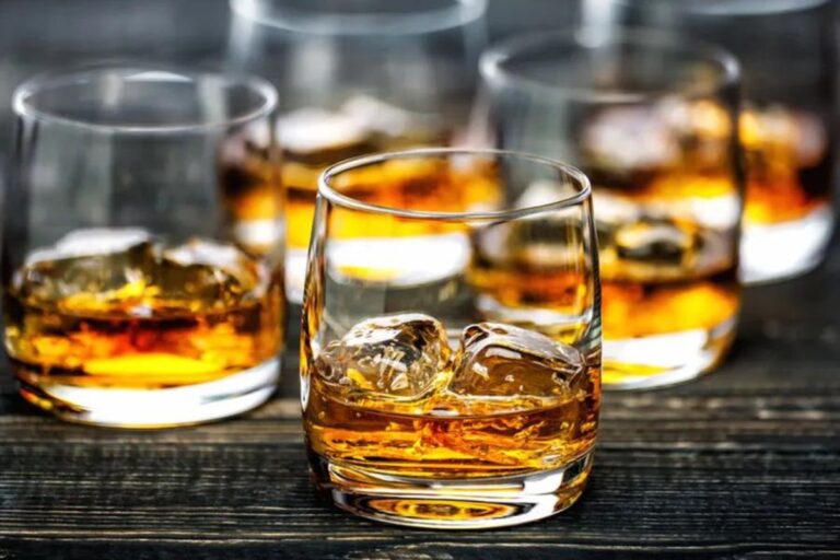 How to Drink Whisky the Right Way – Whiskey and Whisky